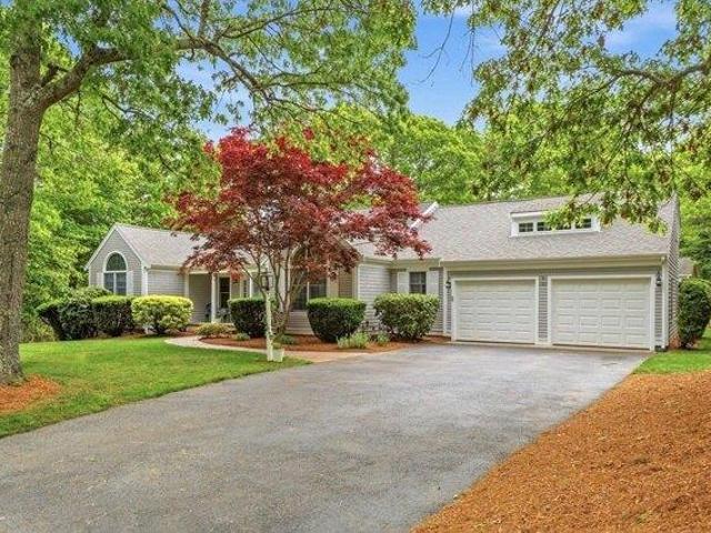 house with 3 bedroom, Barnstable MA ES104113126