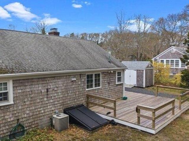 house with 3 bedroom, Barnstable MA ES104264474