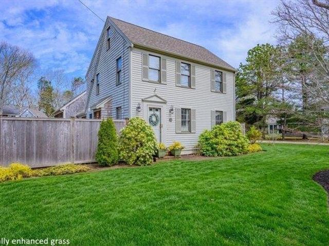 house with 3 bedroom, Barnstable MA ES104298200