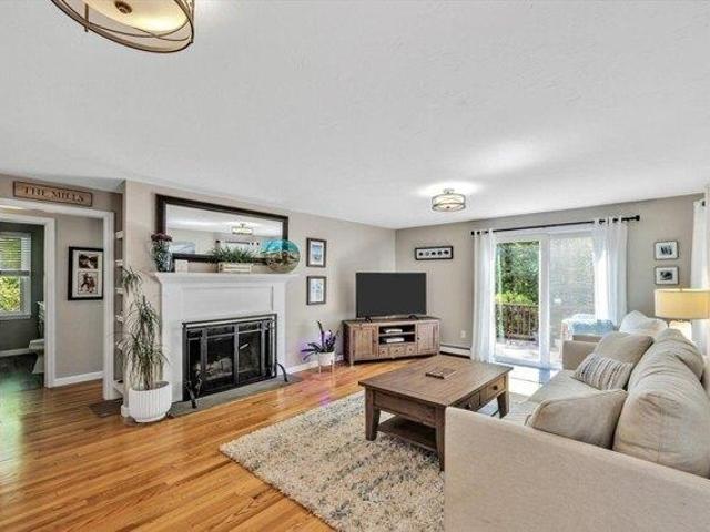 house with 3 bedroom, Barnstable MA ES104444748