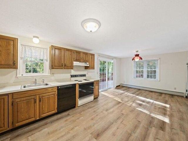 house with 3 bedroom, Barnstable MA ES104541751