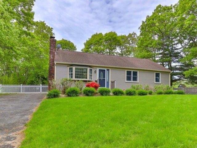 house with 3 bedroom, Barnstable MA ES104831781