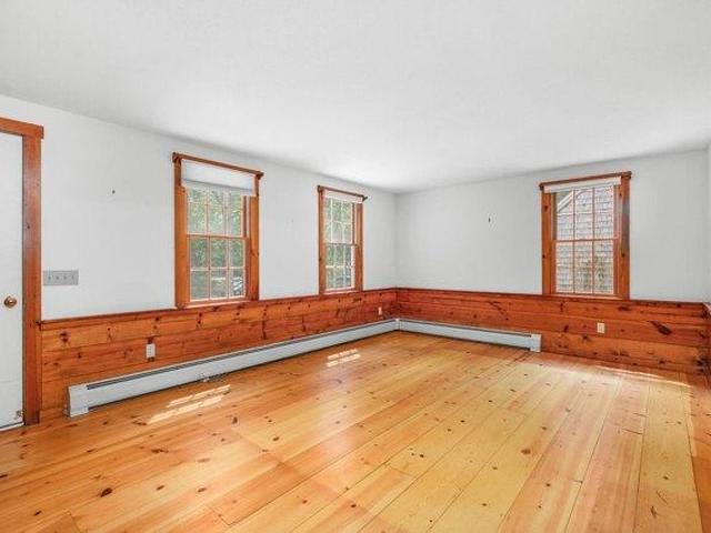 house with 3 bedroom, Barnstable MA ES105116551