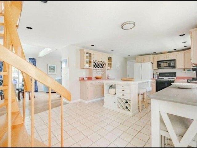 house with 3 bedroom, Barnstable MA ES105144940