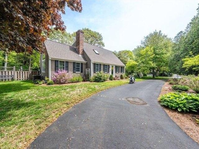 house with 3 bedroom, Barnstable MA ES105229117
