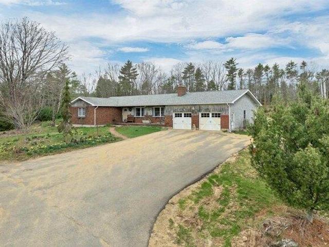 house with 3 bedroom, Barnstead NH DLS102775991