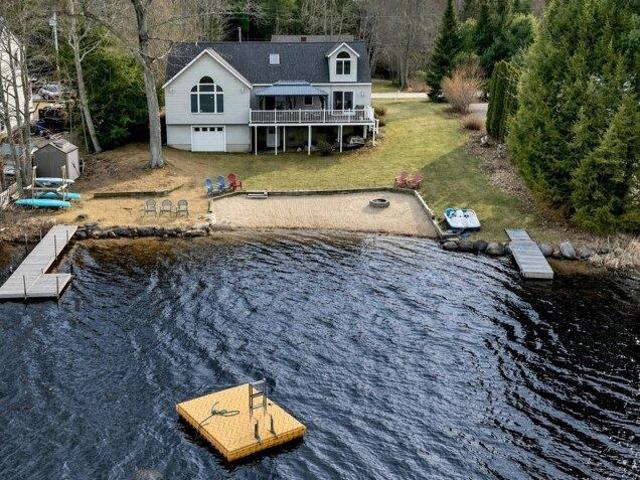 house with 3 bedroom, Barnstead NH DS102121402