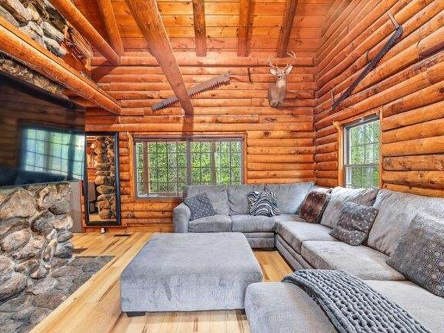 house with 3 bedroom, Barnstead NH ES105113702