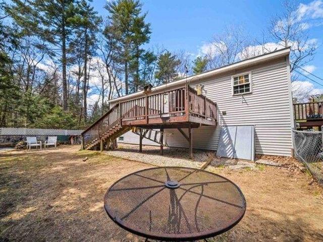 house with 3 bedroom, Barnstead NH ES105115935