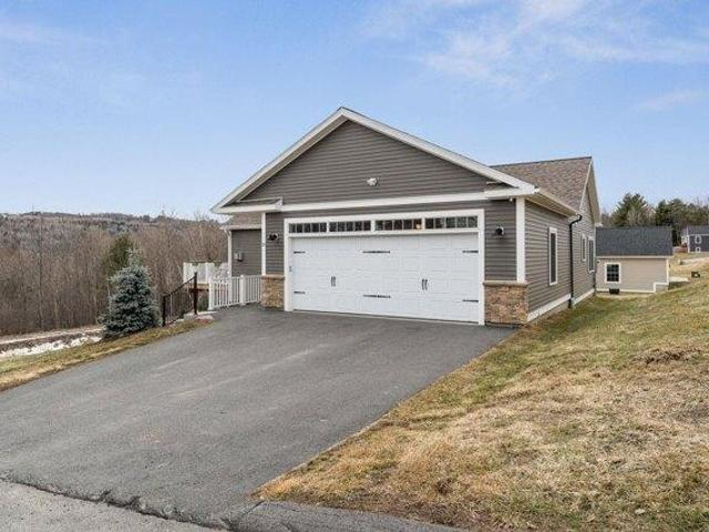 house with 3 bedroom, Barre VT DLS102826594