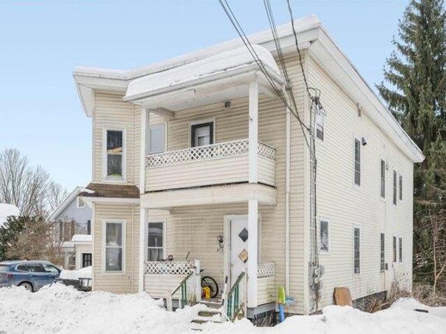 house with 3 bedroom, Barre VT DLS102313362