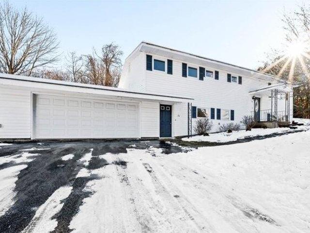 house with 3 bedroom, Barre VT DS102761862