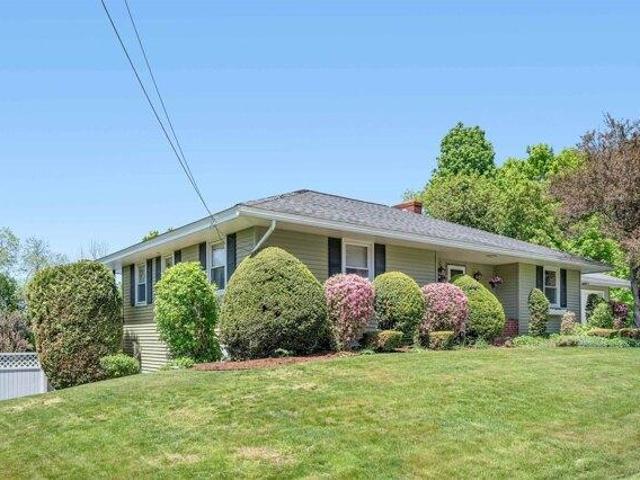 house with 3 bedroom, Barre VT DS102779671
