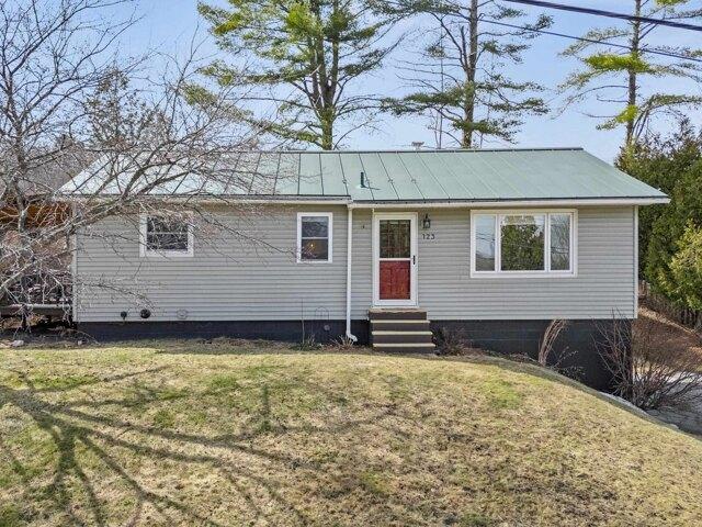 house with 3 bedroom, Barre VT DS102824360