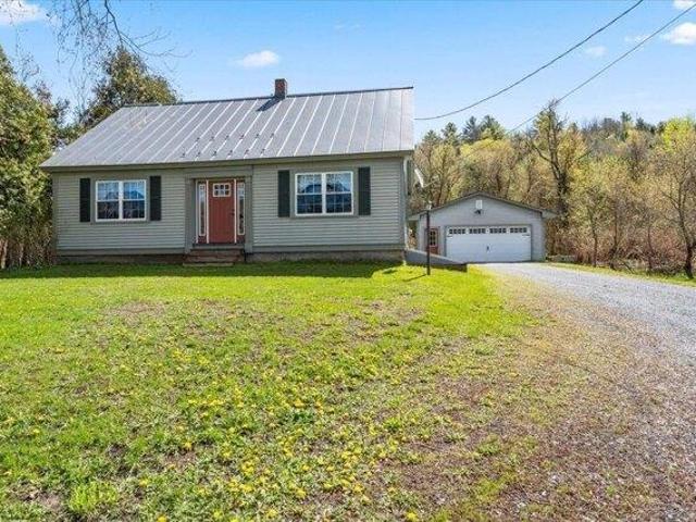 house with 3 bedroom, Barre VT DS103885728