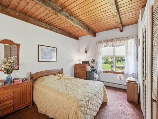 house with 3 bedroom, Barre VT DS103886829