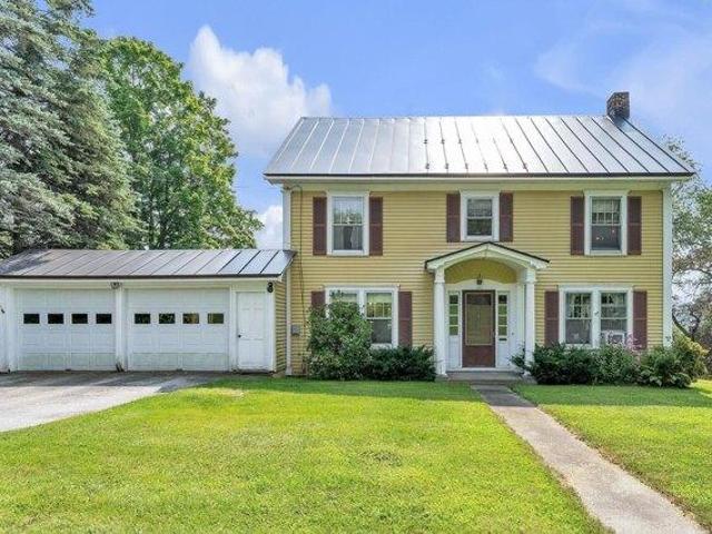 house with 3 bedroom, Barre VT DS103966508