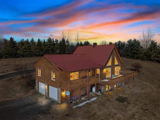 house with 3 bedroom, Barre VT DS104009306