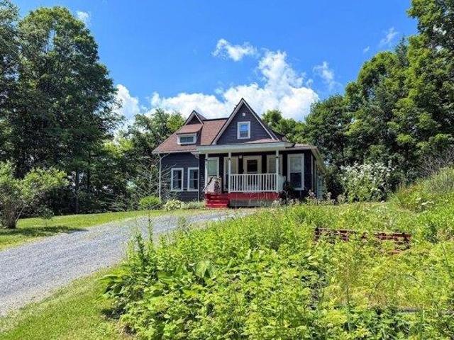house with 3 bedroom, Barre VT DS104191137