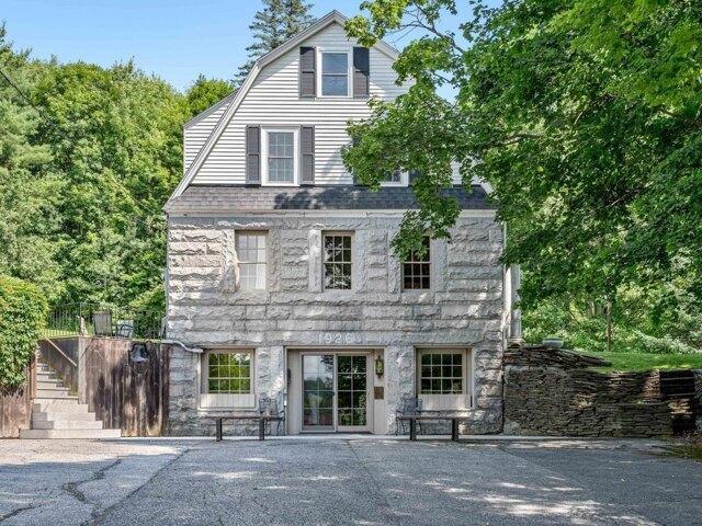 house with 3 bedroom, Barre VT DS104265203