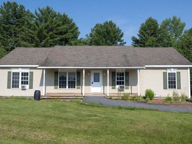 house with 3 bedroom, Barre VT DS104331795