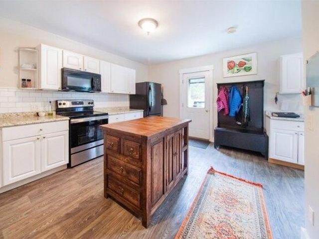 house with 3 bedroom, Barre VT ES103928226