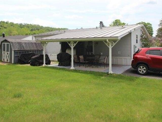 house with 3 bedroom, Barre VT ES104441883