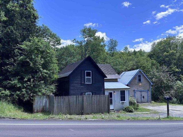 house with 3 bedroom, Barre VT ES105156065
