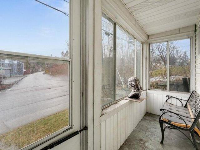 house with 3 bedroom, Barre VT ES105175800