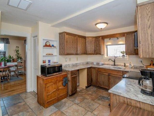 house with 3 bedroom, Barre VT ES105205596