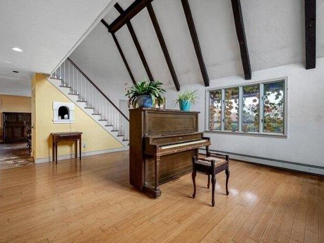house with 3 bedroom, Barre MA DS102565234