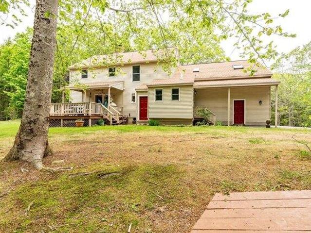 house with 3 bedroom, Barrington NH DS104075480