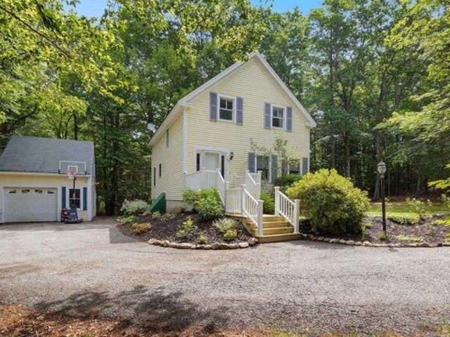 house with 3 bedroom, Barrington NH DS103928109