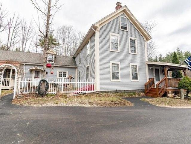 house with 3 bedroom, Barrington NH ES104007959