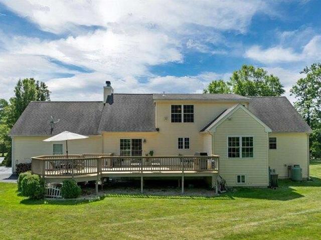 house with 3 bedroom, Barrington NH ES104351200