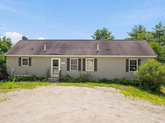 house with 3 bedroom, Barrington NH ES105107520
