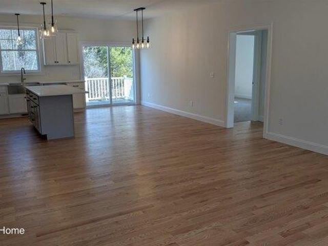house with 3 bedroom, Barrington NH ES105233834