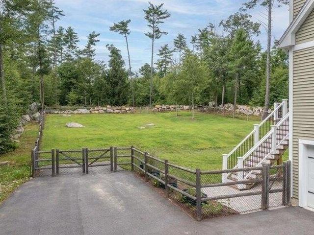 house with 3 bedroom, Barrington NH ES103185550