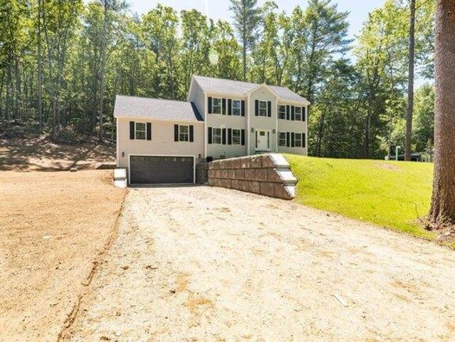 house with 3 bedroom, Barrington NH ES103849848