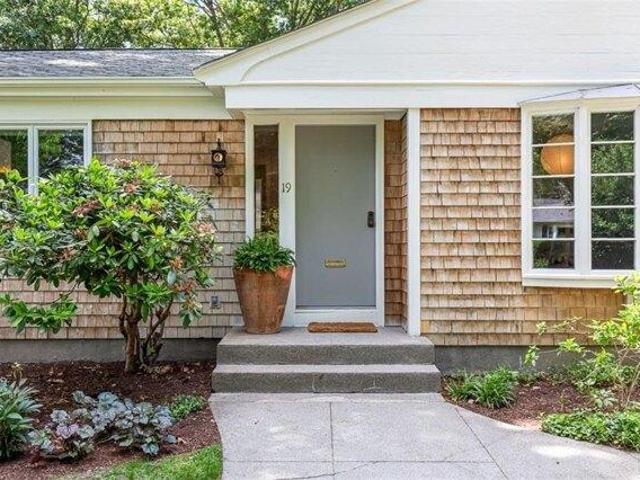 house with 3 bedroom, Barrington RI DS104114220