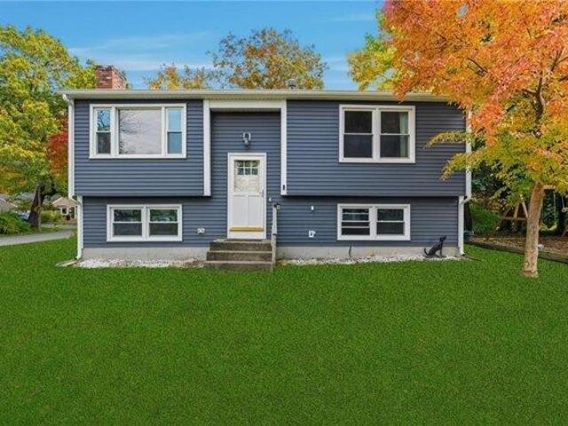 house with 3 bedroom, Barrington RI DS102593624