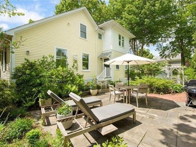 house with 3 bedroom, Barrington RI DS103036135