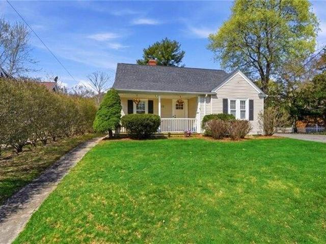 house with 3 bedroom, Barrington RI DS103188498