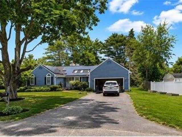 house with 3 bedroom, Barrington RI DS103932571