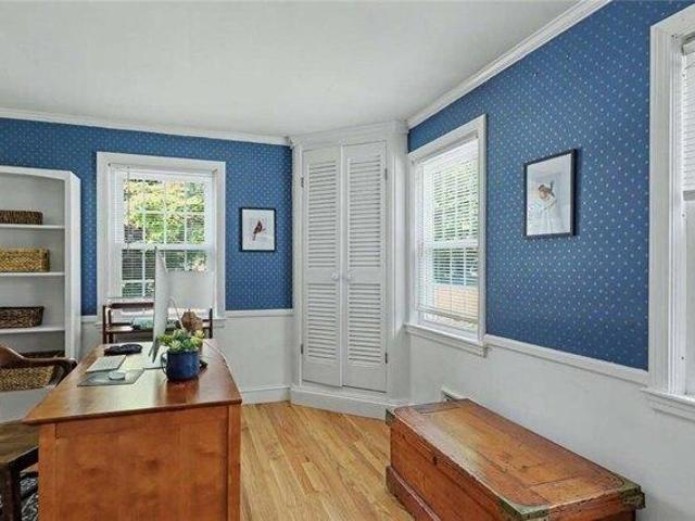 house with 3 bedroom, Barrington RI ES105156765