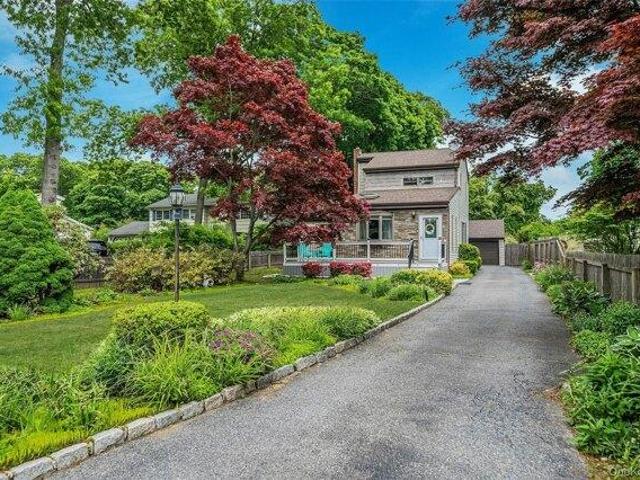 house with 3 bedroom, Bay Shore NY ES104904258
