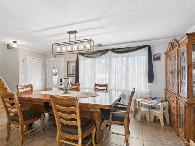 house with 3 bedroom, Bay Shore NY ES104905539