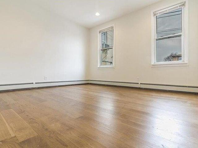 house with 3 bedroom, Bayonne NJ DLS102030008