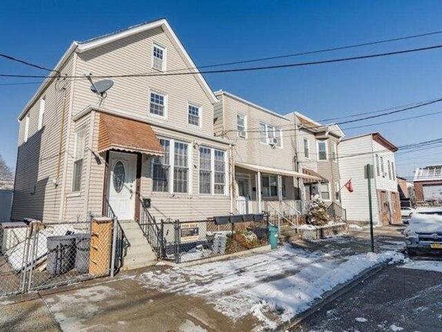 house with 3 bedroom, Bayonne NJ DLS102313586