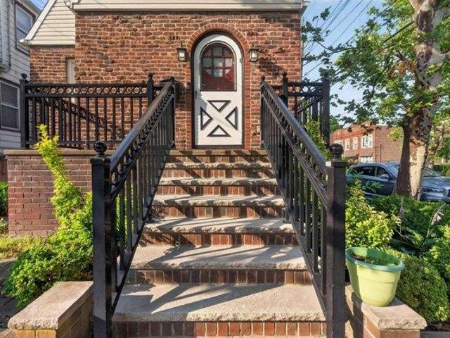 house with 3 bedroom, Bayonne NJ DS104296064